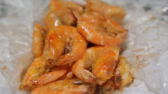 一分钟学会星级酒店“盐焗虾”的做法,行政总厨分享秘方