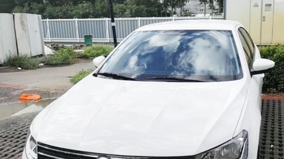 农村小伙买辆大众轿车,全部下来11万,这个价钱买的值么