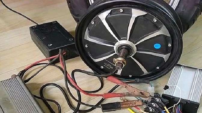 老师傅教你如何实现电动车边跑边充电,其实原理很简单,学到了!