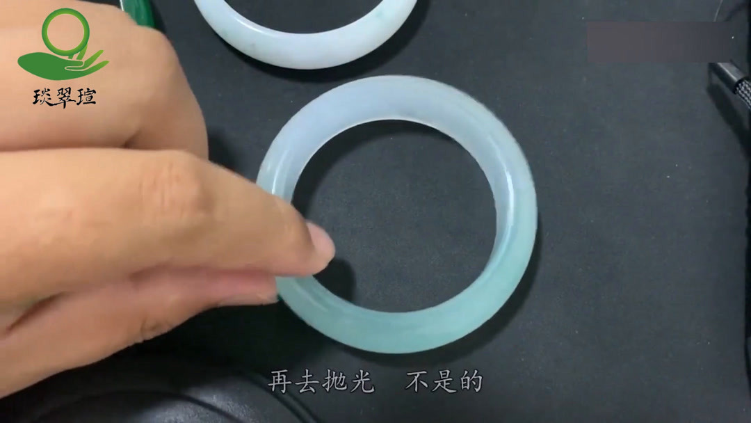 都说紫光灯能鉴翡翠真假,所有的灯都可以吗