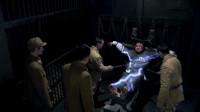 鬼子手段太残忍,对囚犯用电刑,场面惨不忍睹