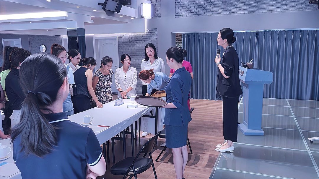 礼仪培训师班培训人民大会堂会务礼仪标准