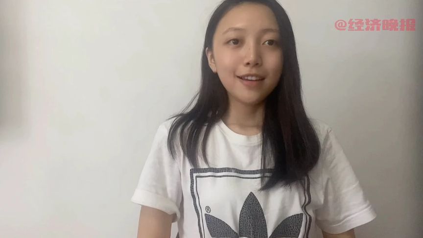 网恋一个半月骗得300万,200斤“照骗”被刑拘