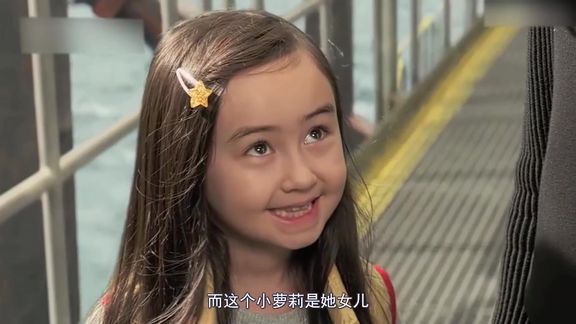 远古巨齿鲨来袭,美国大叔和它单挑,竟然还打赢了