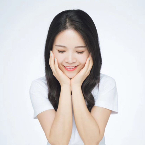 简妮爱哼哼 