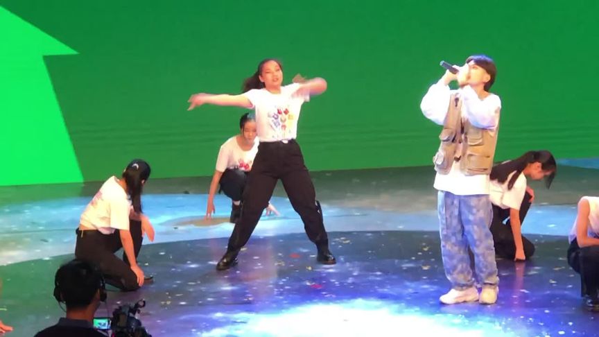 我校参加中山市禁毒宣传活动,表演说唱歌舞《我不知道》之四