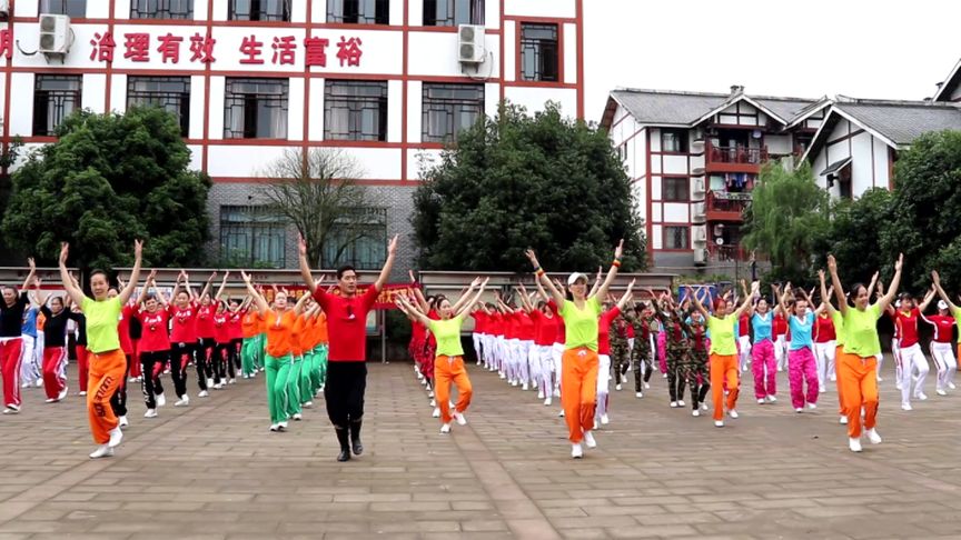 六哥广场藏族舞蹈《洗衣歌》大型活动集体舞之二!