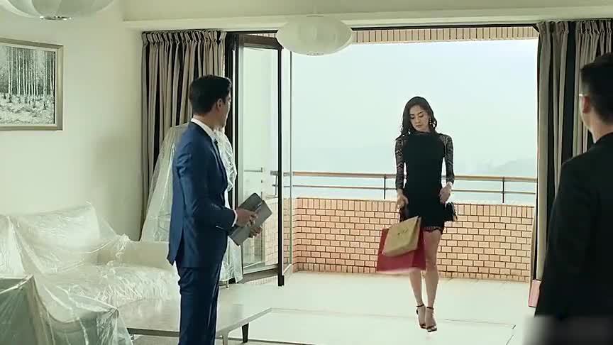 美女为减房租诱惑房东,也是很拼吗