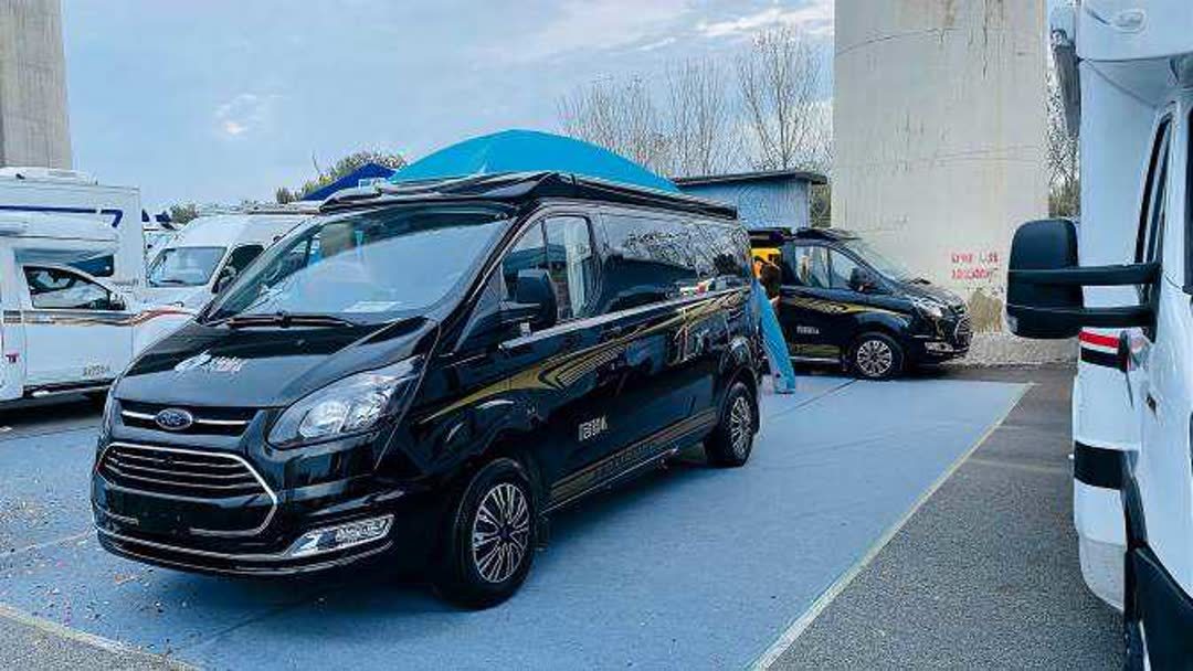 第22届北京房车展现场,最新内饰布局的6座福特房车,带操作视频