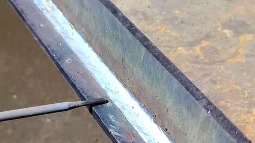 二氧化碳气体保护焊平角焊的焊接技巧,新手焊工不得不知道的技巧