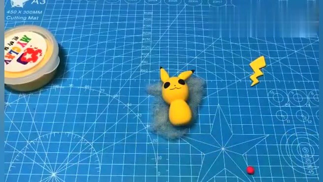 超轻粘土数码宝贝皮卡丘手工diy很可爱你也试试吧