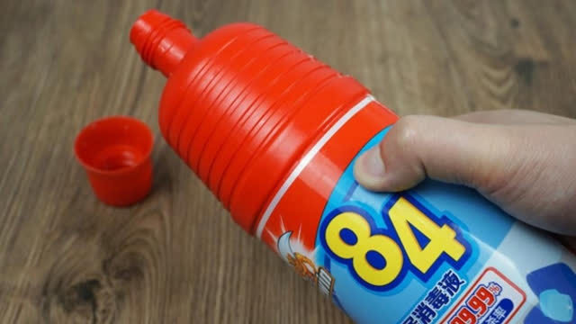 84消毒液难闻,怎么正确使用84,这些缺点要知道!