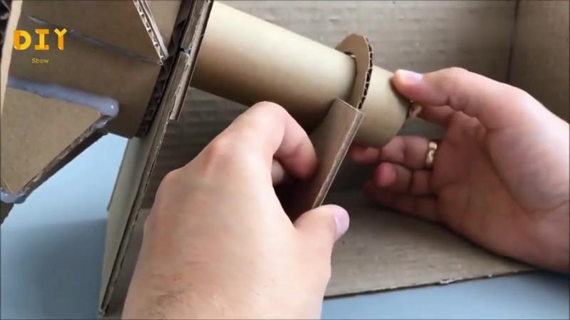 创意纸板DIY,教你用纸板制作“模拟赛车游戏方向盘”的方法