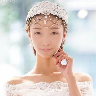 何必倾国又倾城 