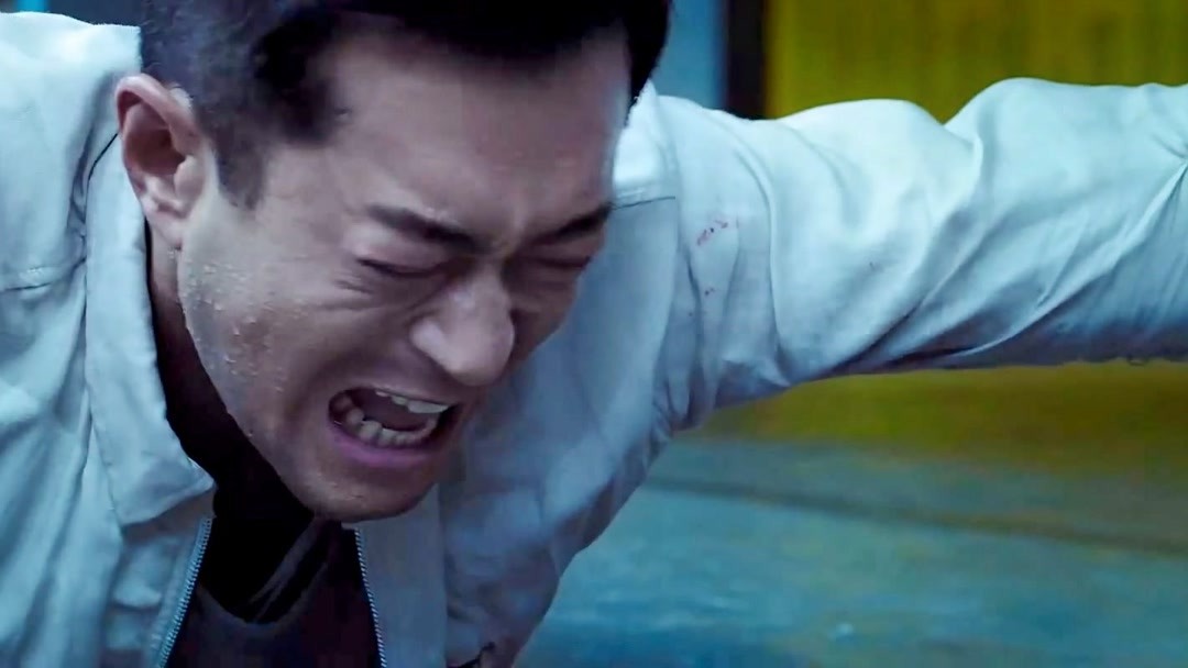 杀破狼·贪狼:歹徒在打斗中偷袭,被铁钩勾中了腿,瞬间鲜血直流