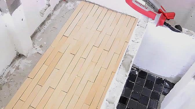自建房如何装修?看看师傅模拟墙面装修和地板施工过程