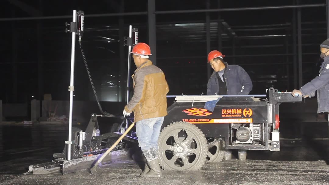 激光整平机施工现场