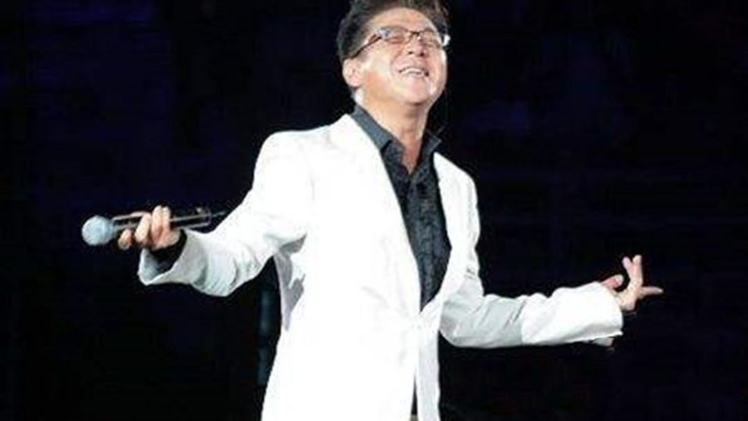 姜育恒经典歌曲《再回首》,咽下人生所有叹息,再唱只剩尽头!