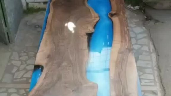 ...别人不要的木头做了个漂亮的河流桌,有想学习怎么做来开桌子厂的?