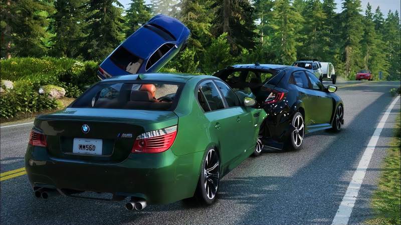 模拟现实中十字路口车辆相撞,宝马M5追尾本田轿车,BeamNG