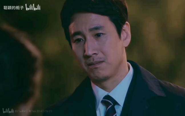 “她懂我,让我觉得很悲伤。”‖我的大叔
