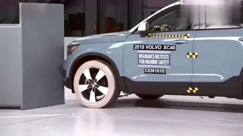 碰撞测试,沃尔沃XC40,沃尔沃是最安全的汽车也不是没有道理的!