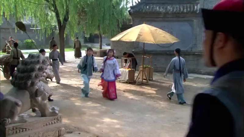 新还珠格格:令妃这心机女孩,在皇上面前上眼药!皇后玩不过她!