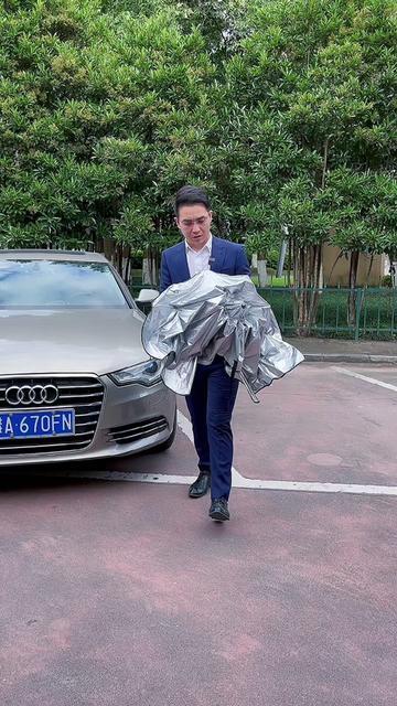 夏天来了,保护好你的爱车吧汽车遮阳伞汽车