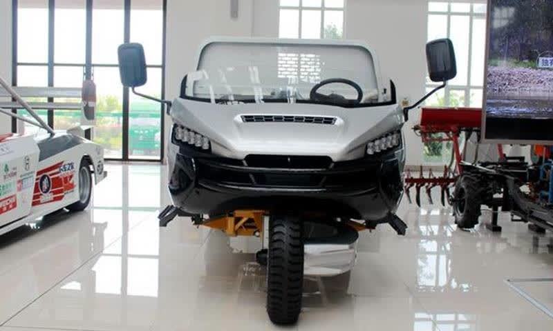 LED大灯是标配,这是我见过配置最高的农用三轮车,没有之一