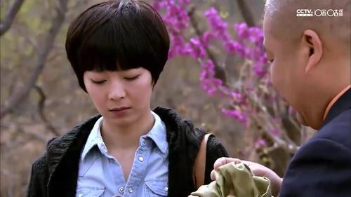 楚楚恍然大悟,原本校长珍藏的信,居然有这般大用处!