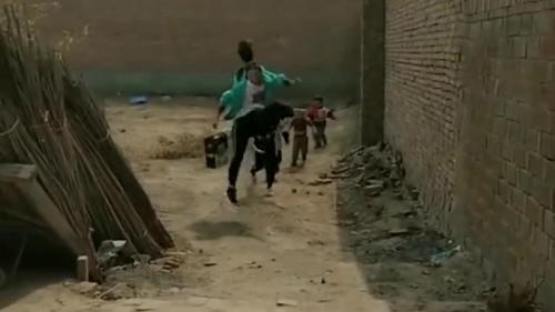 娘家距离五百米,一箱奶蹭二十天饭,大姑姐原来干过会计