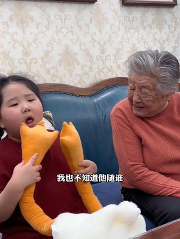 好奇的问题越来越多了#祖孙日常 #记录真实生活 #三诺优智#血糖仪#...