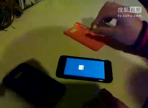 小米手机插入SIM卡后出现的无数次的重启问题