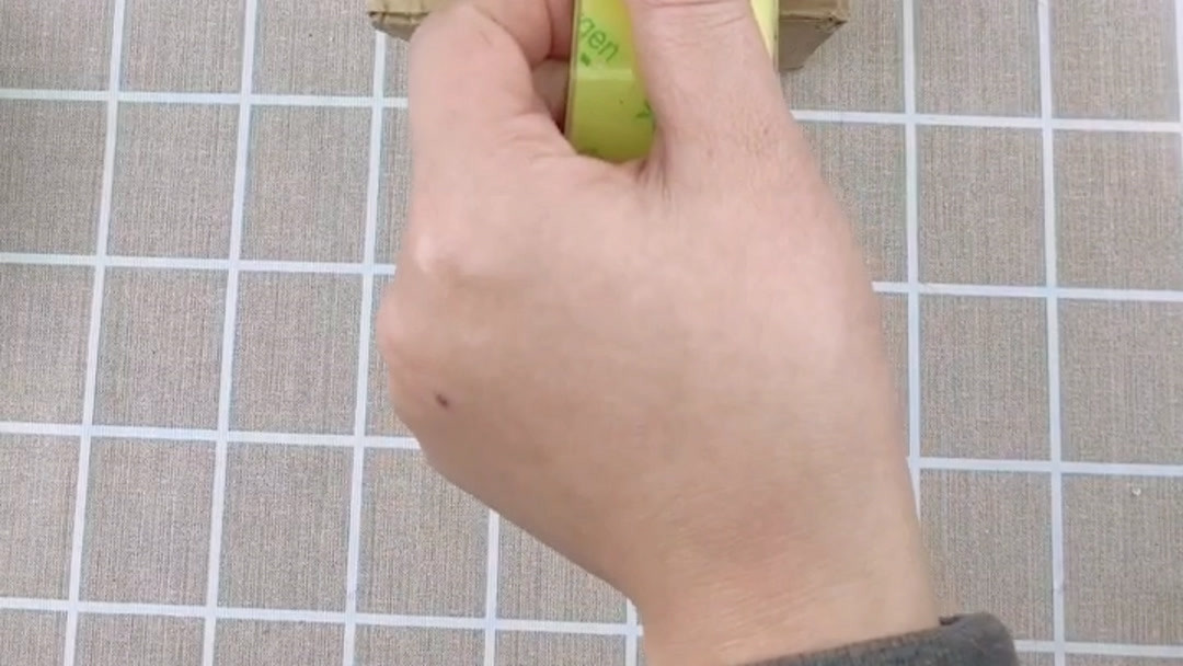 封箱如何正确贴胶带,这方法非常实用