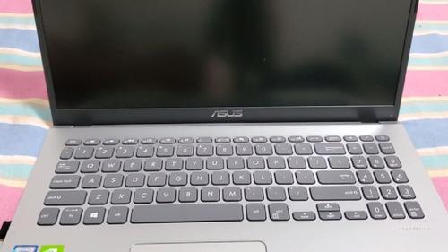 4300元买了一个华硕笔计本电脑,开机一试用,感到真不错