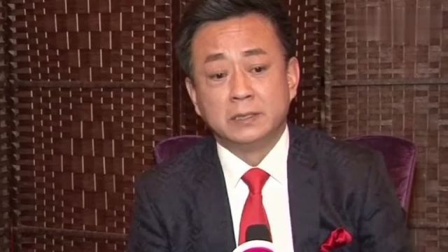 著名主持人朱军作画为抗疫英雄致敬,...