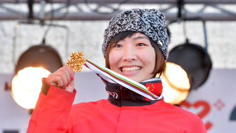 自由式空中技巧世界杯徐梦桃夺冠 齐广璞获亚军