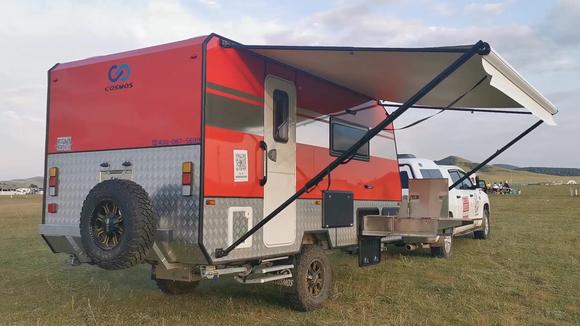 沙漠草原里移动酒店,都市丛林内星级套房,越野人最爱的拖挂房车