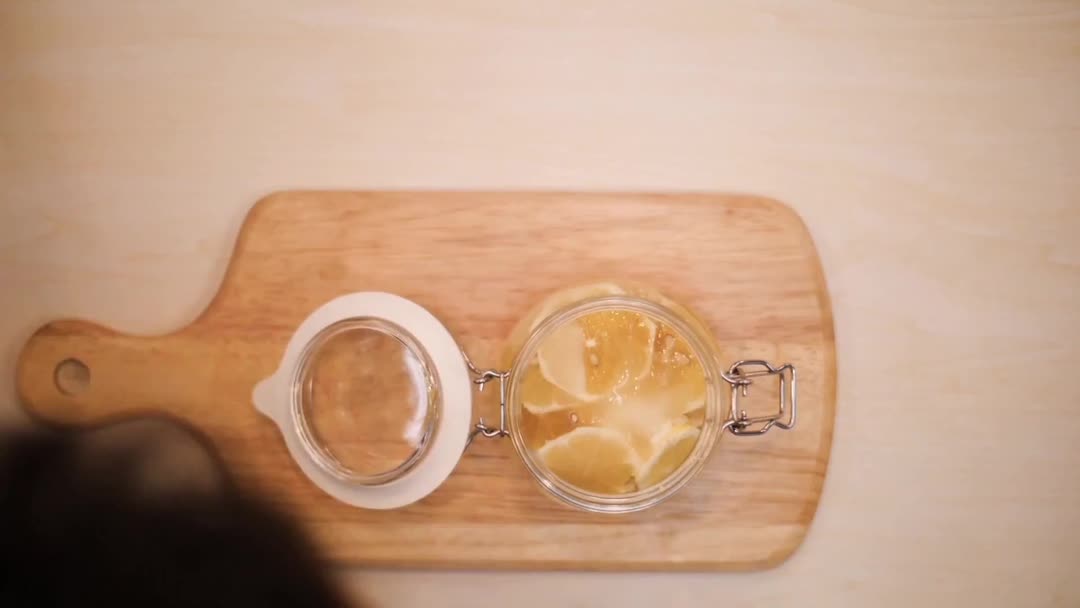 自制蜂蜜柠檬片,以后可以自己泡柠檬茶咯!