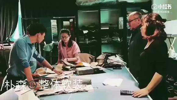 新品&面料 设计师讨论会[奸笑] 每一款产品都是这样讨论