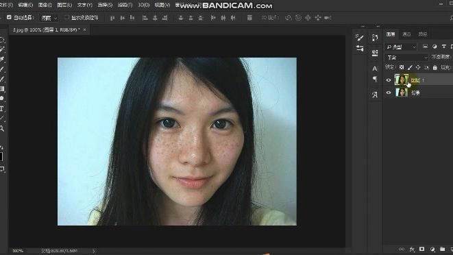 Photoshop中性灰磨皮和计算磨皮对比