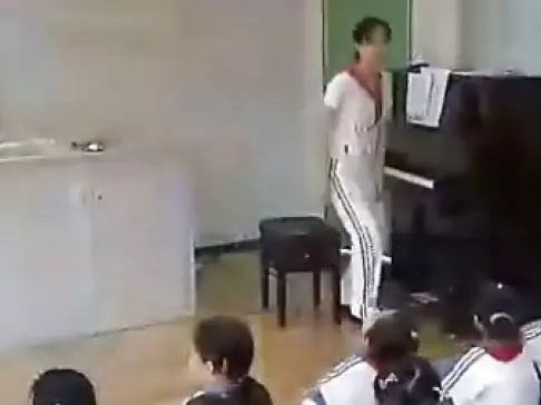 小学二年级音乐优质课视频《螃蟹歌》_何芳