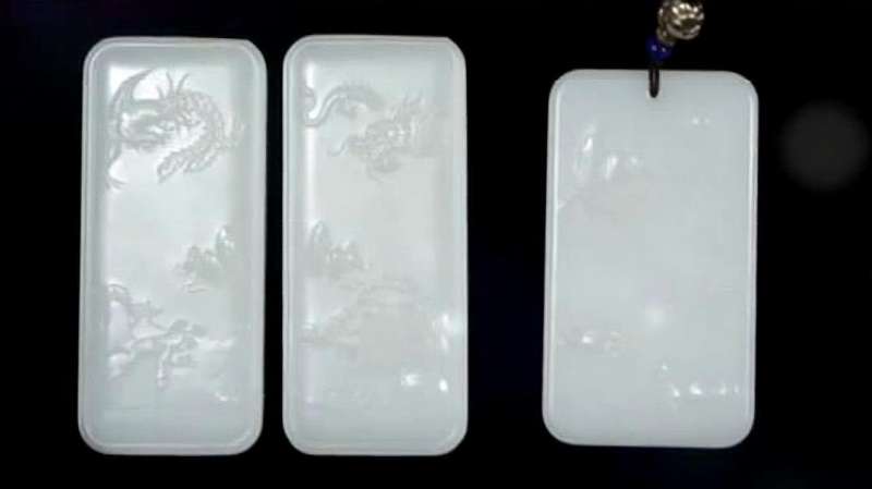 经朋友介绍买的和田玉,大叔心里没底来鉴定,专家结论让人没想到