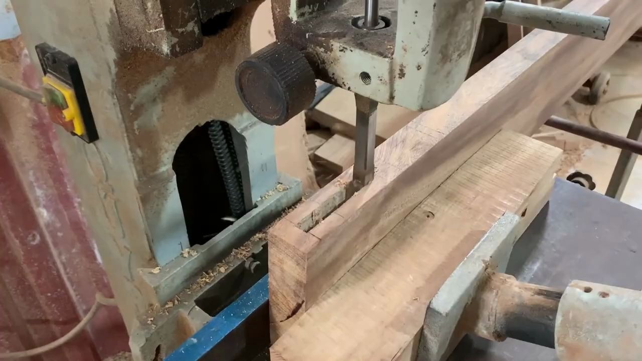 如何制作和设计现代木门How To Make and Design Modern Wooden ...