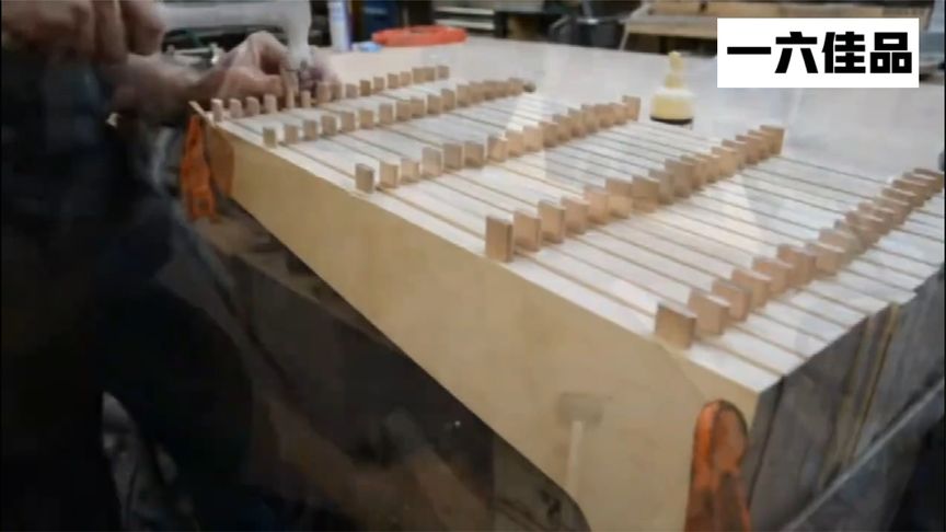 看德国木匠是怎样打造实木桌的,这样的制作工艺还是第一次见