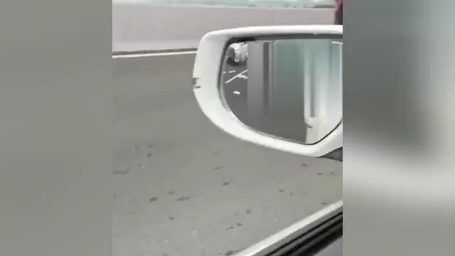 台州一特斯拉连撞2名交警,现场视频曝光,特斯拉火速回应