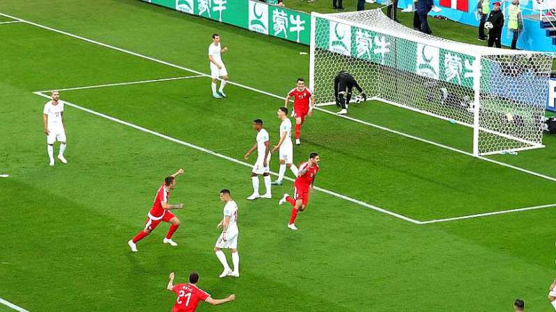 2018世界杯E组第2轮全场集锦:塞尔维亚1_2瑞士(金相凯、程岗)