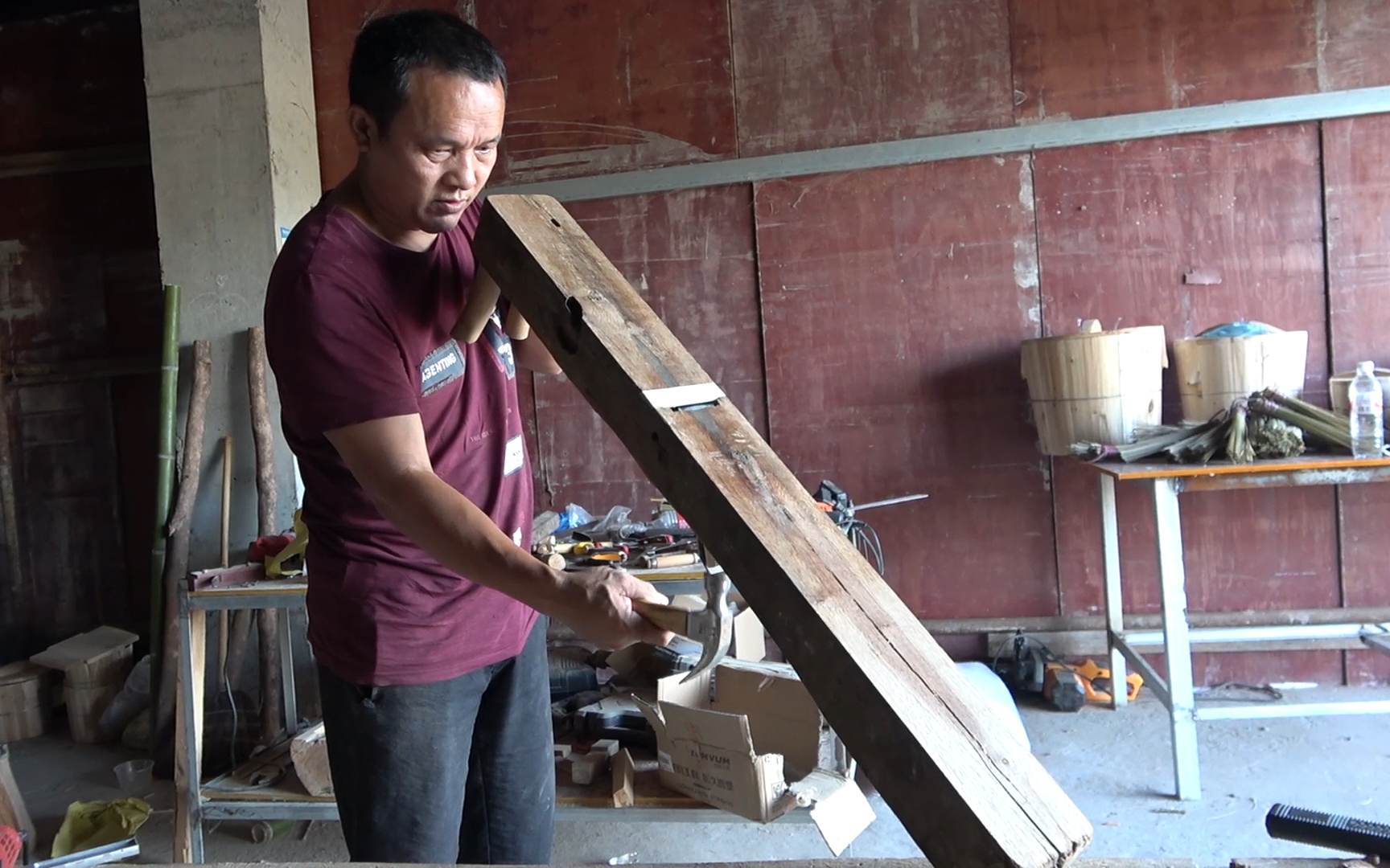 淘来个百年历史的木刨,传到现在没人用了,被老爸捡了个便宜