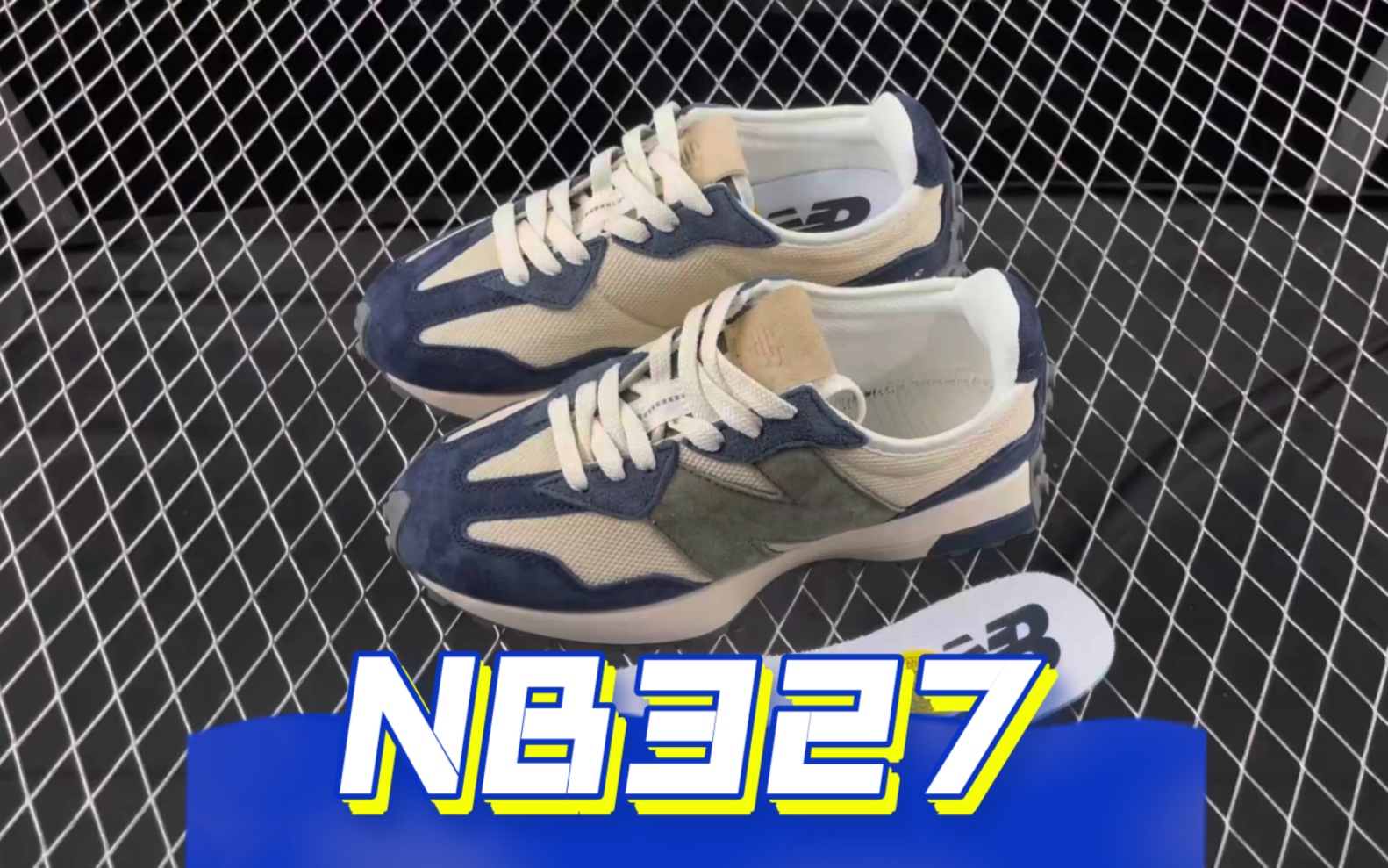 ...Balance MS327系列复古休闲运动慢跑鞋,以更纯粹的复古风格设计...