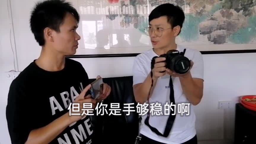 小伙想做自媒体,平哥带他去买个二手单反相机,没想到价格太美丽